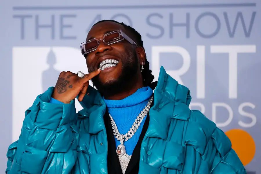 Burna Boy Makes History as First African Artist to Achieve 2 Billion ...