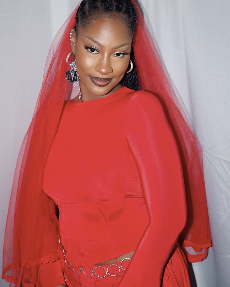 Tems Makes History as First Female African Artist to Hit 1 Billion ...